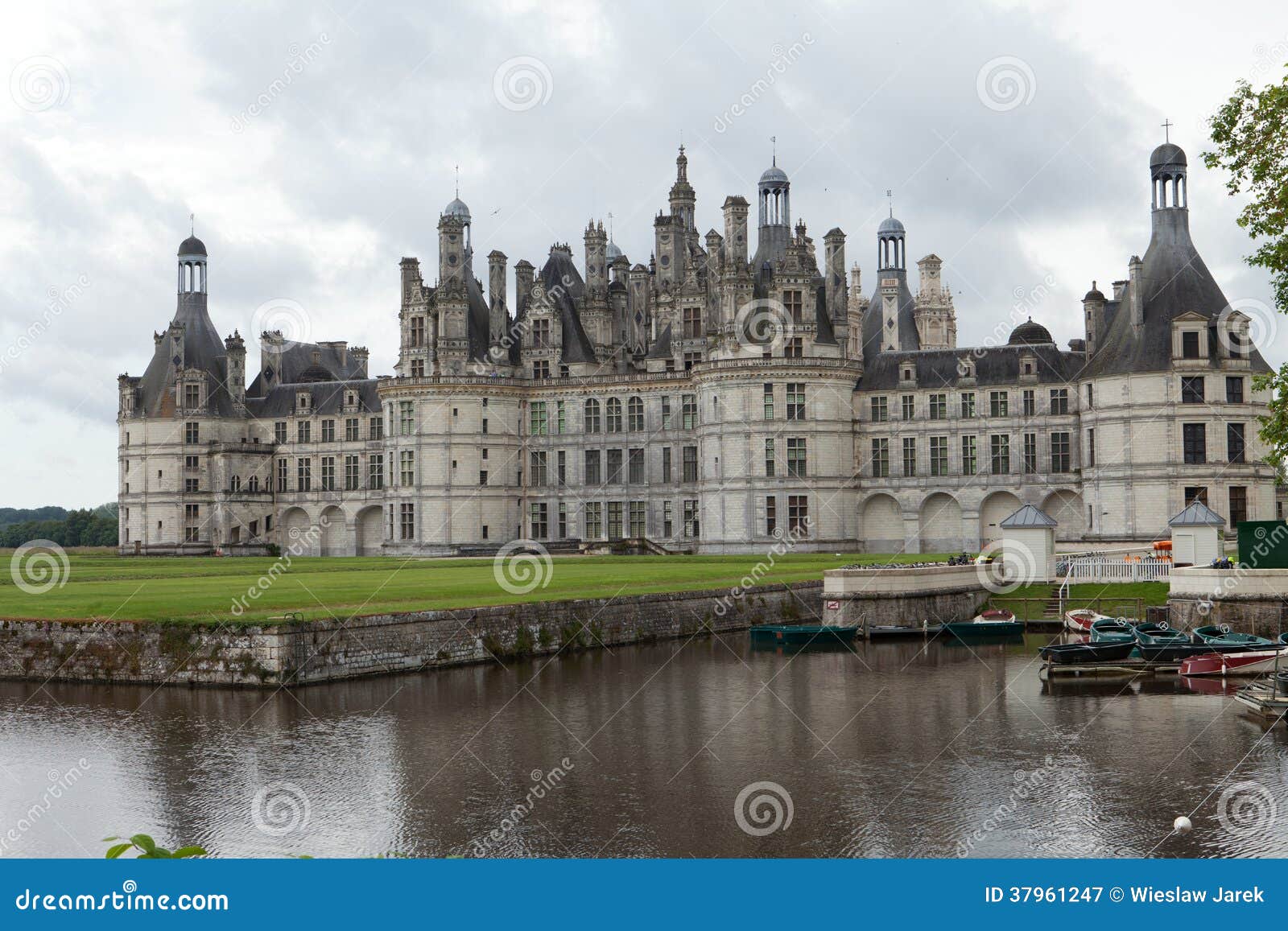 Castillo De Chambord En El Valle De Cher Imagen de archivo - Imagen de ...