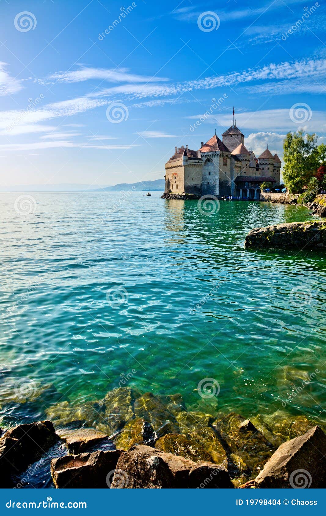 Castillo de Chillon imagen de archivo editorial. Imagen de costado ...
