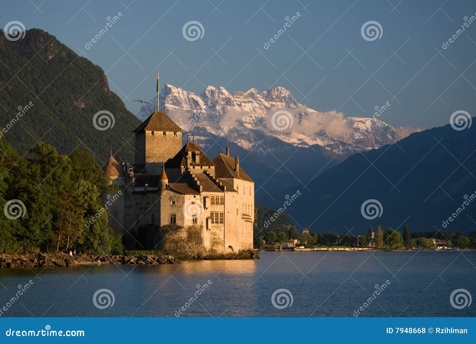 Castillo de Chillon foto de archivo editorial. Imagen de castillo - 7948668
