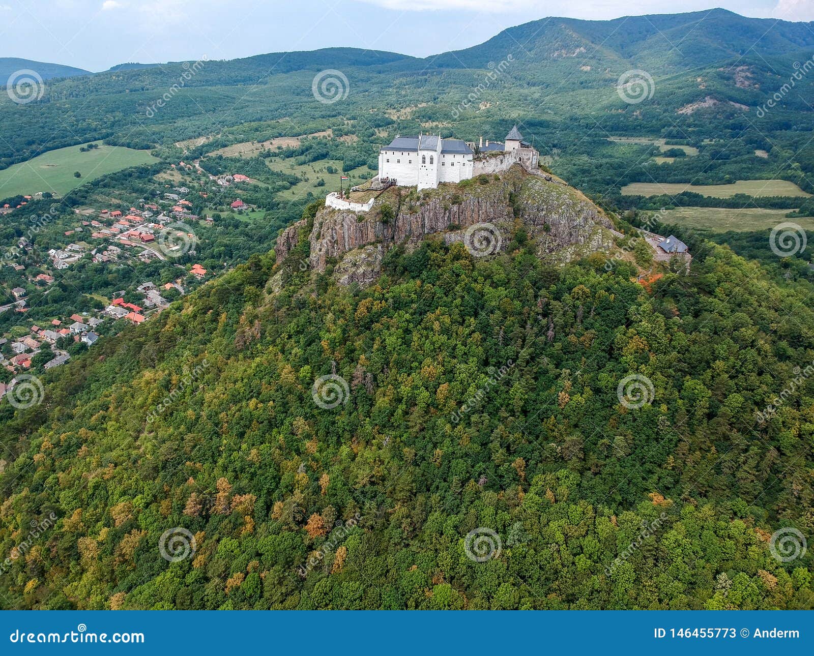 Castillo De Fuzer En Hungr?a En Europa Imagen de archivo - Imagen de ...