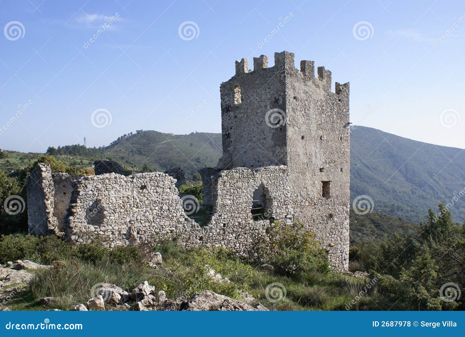 Castillo de la Edad Media foto de archivo. Imagen de viaje - 2687978