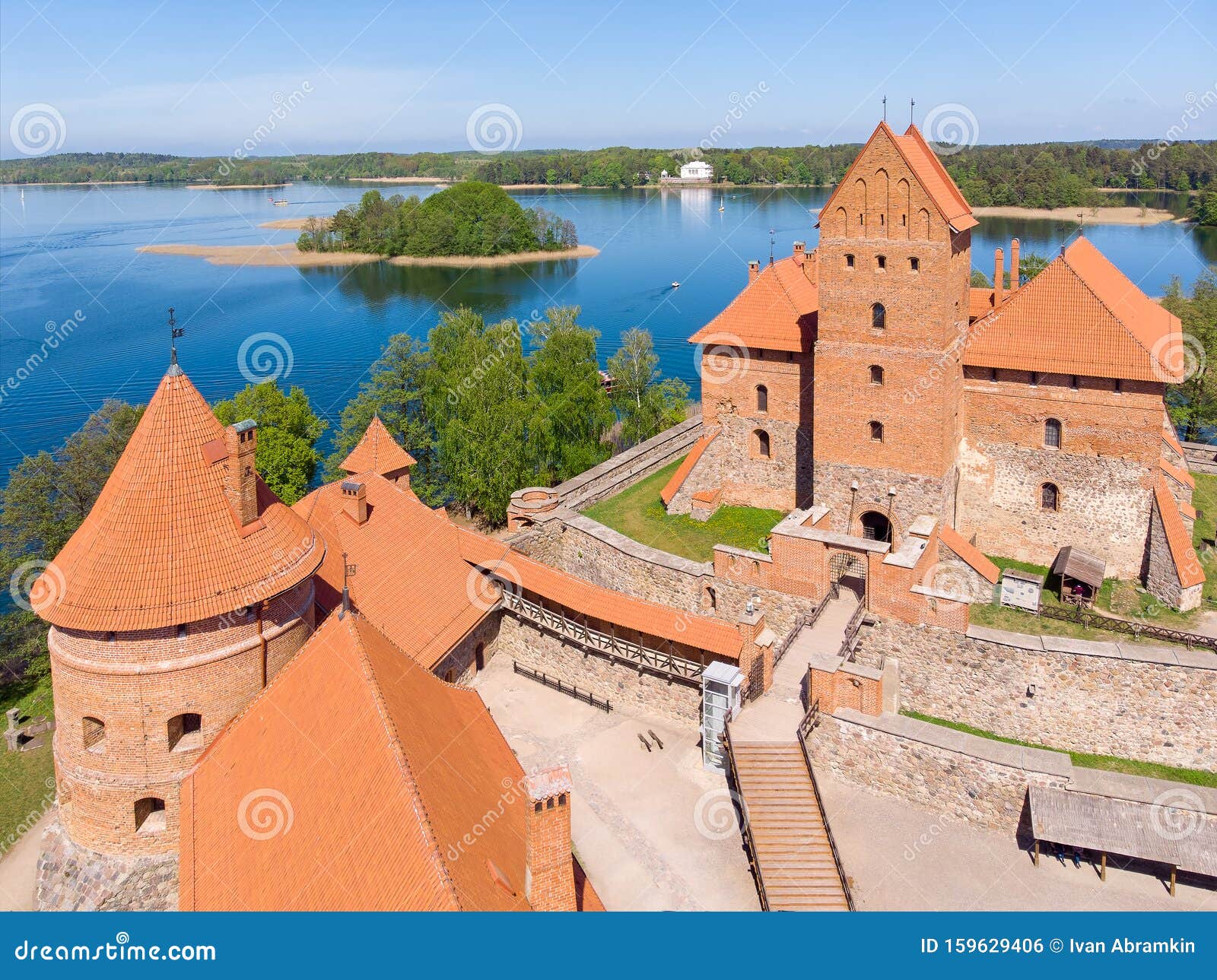 Castillo De La Isla Trakai. Lituania Foto de archivo - Imagen de isla ...
