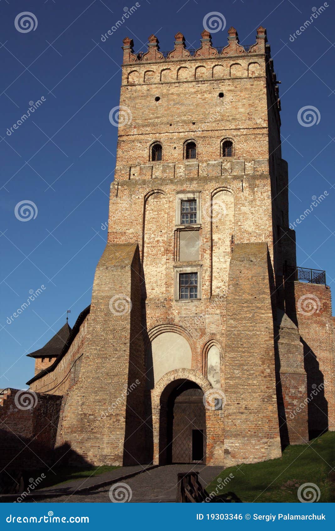 Castillo De Lubert En Lutsk Foto de archivo - Imagen de ladrillo ...