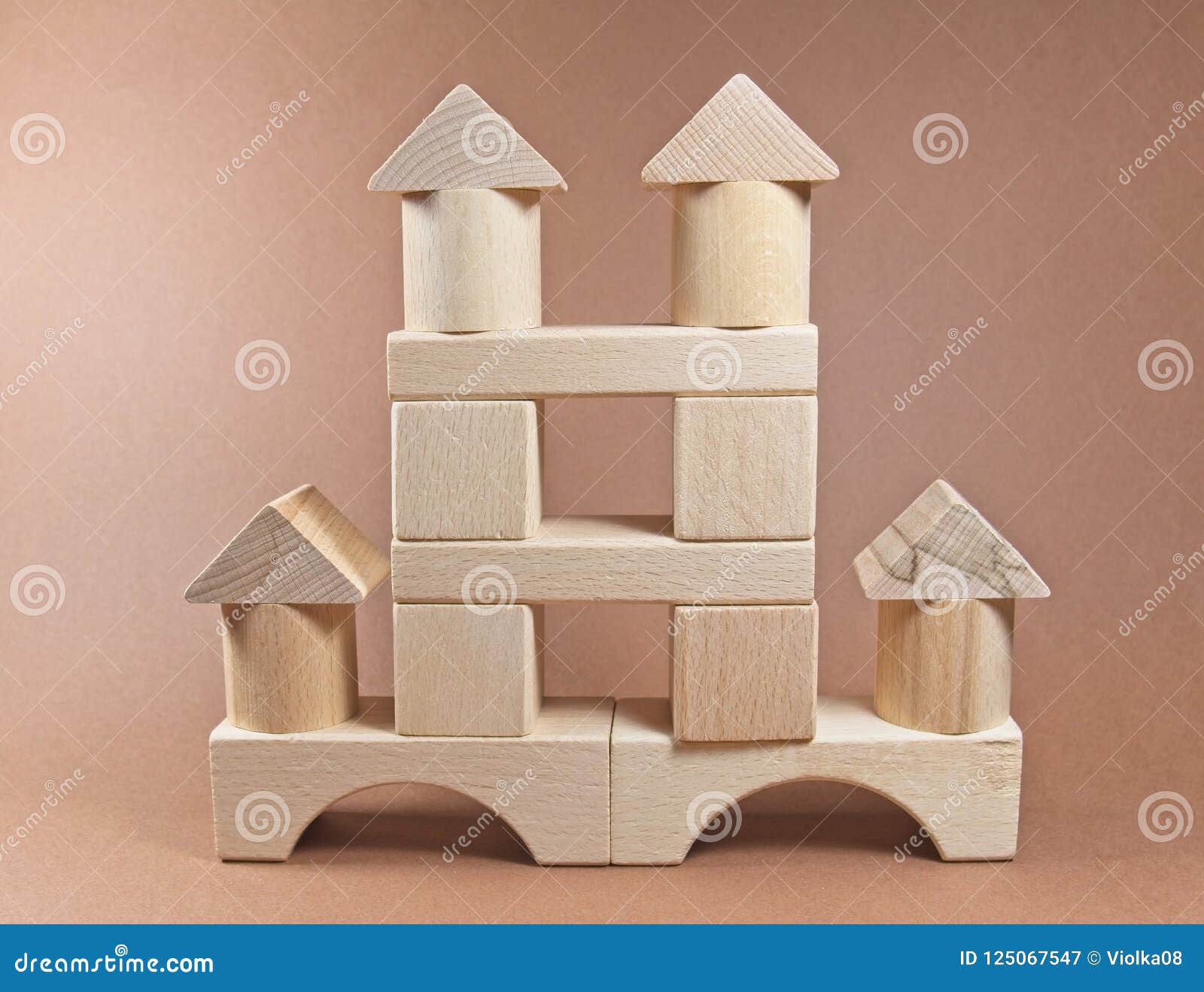 Castillo De Madera Del Juguete Imagen de archivo - Imagen de juguete ...