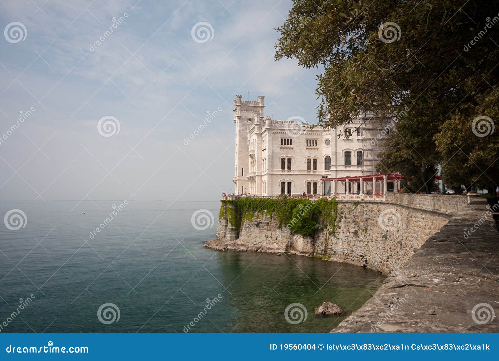 Castillo de Miramare foto de archivo. Imagen de nobleza - 19560404