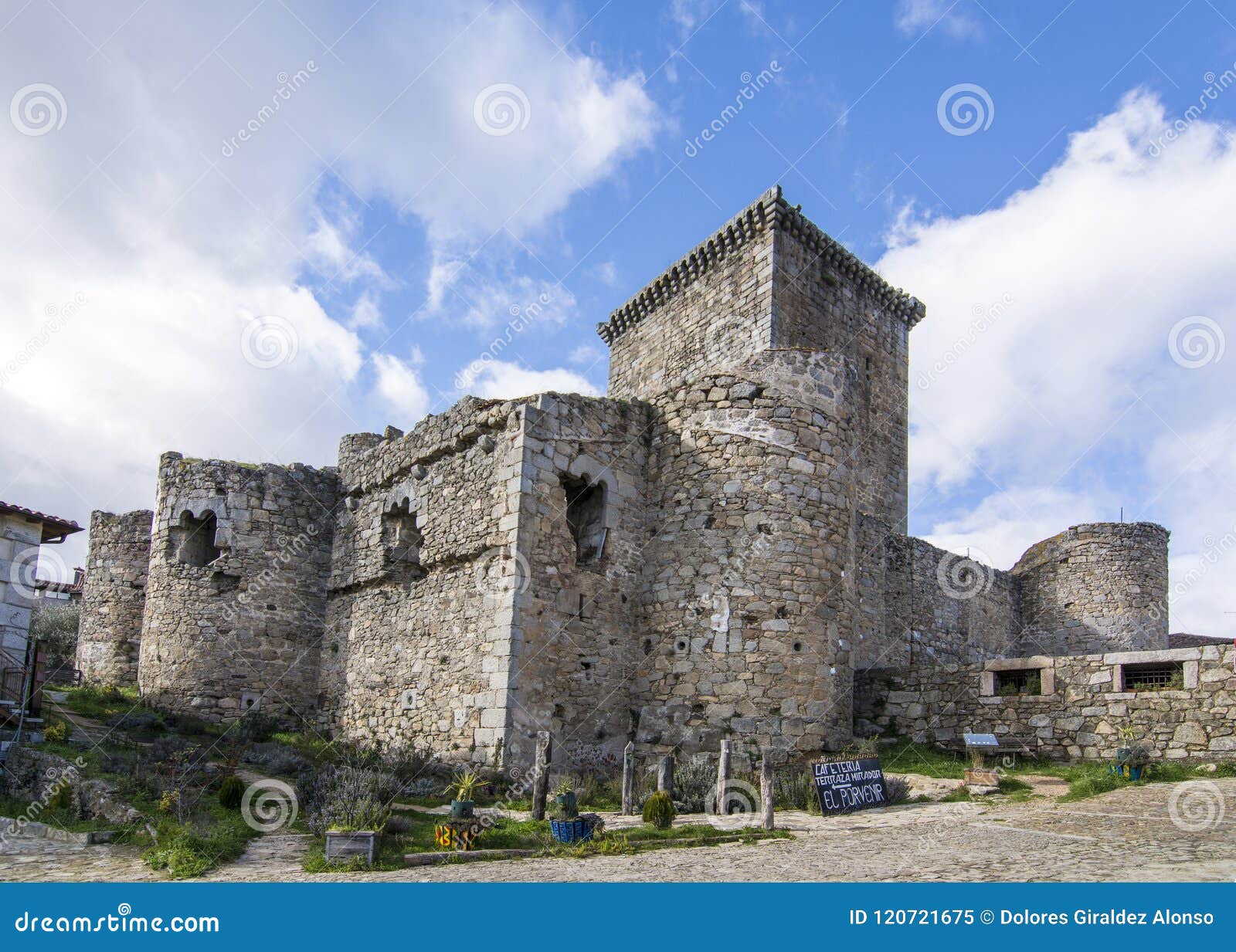Castillo De Miranda Del Castanar Salamanca Imagen editorial - Imagen de ...