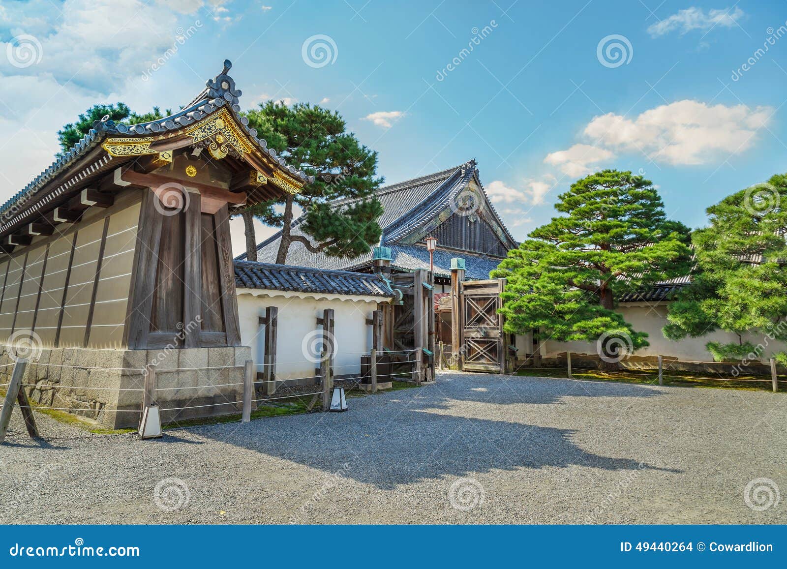 Castillo de Nijo en Kyoto foto de archivo. Imagen de ciudad - 49440264