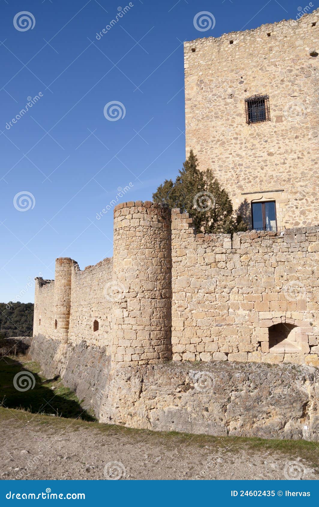 Castillo de Pedraza imagen de archivo. Imagen de medieval - 24602435