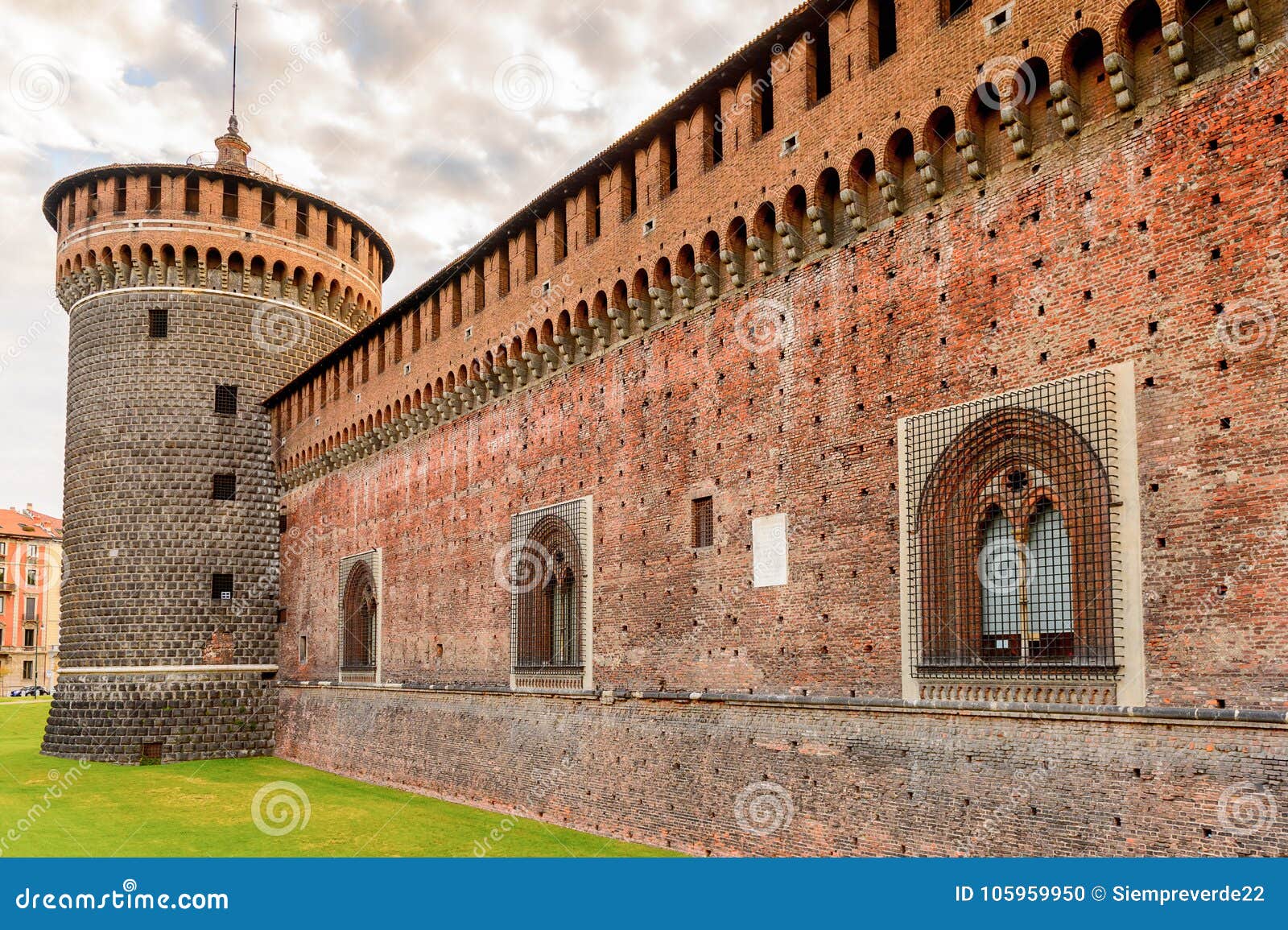 Castillo De Sforza (Castello Sforzesco) Imagen editorial - Imagen de ...