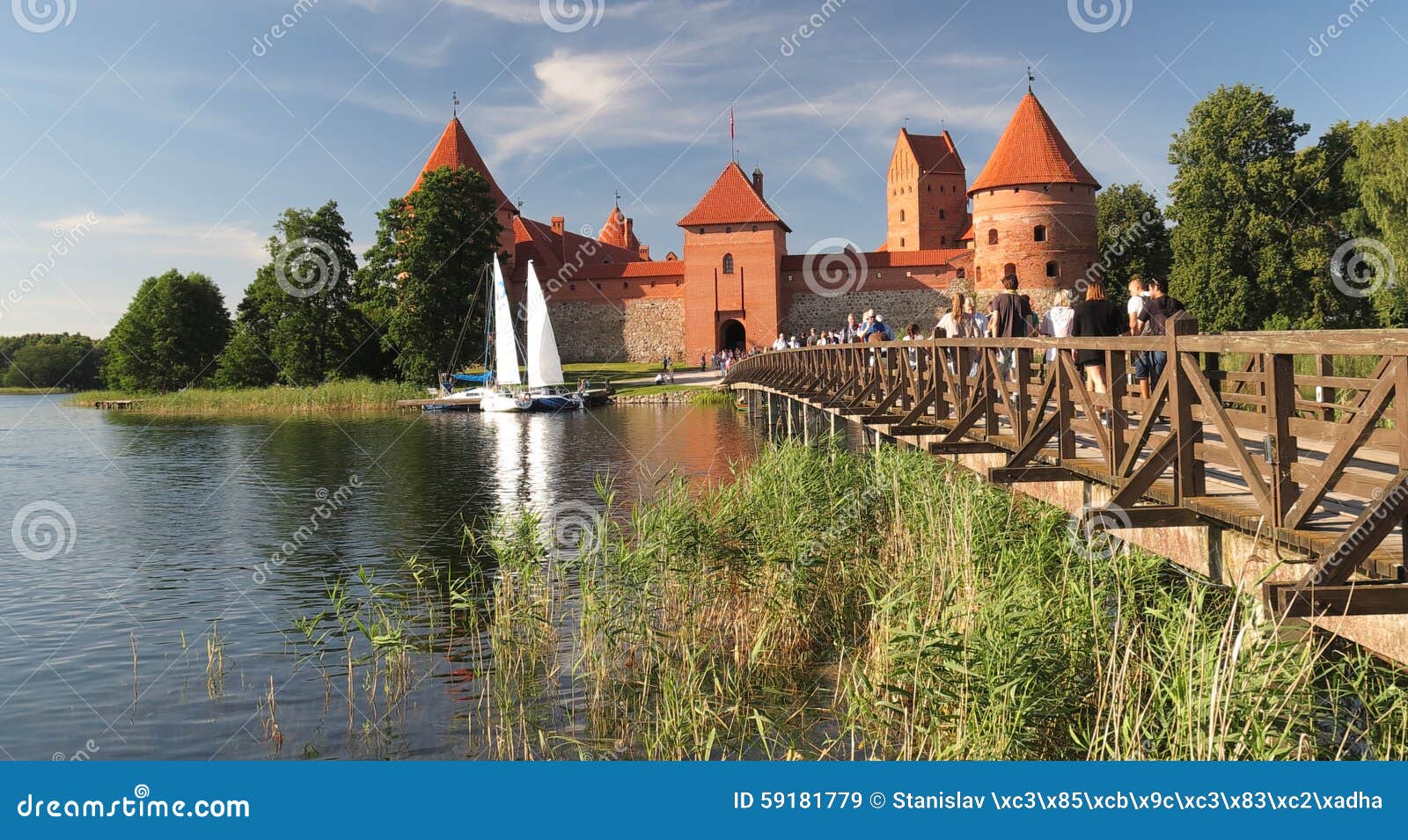 Castillo de Trakai imagen de archivo editorial. Imagen de recorrido ...