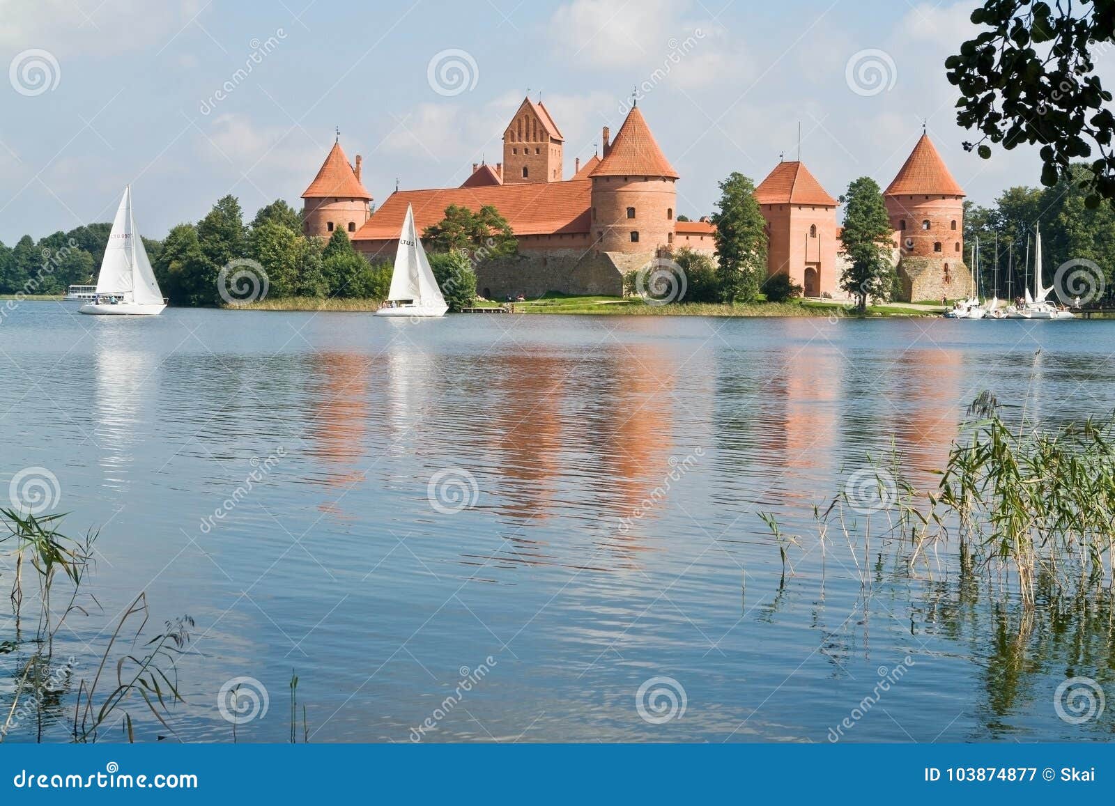 Castillo De Trakai Lituania Fotografía editorial - Imagen de turismo ...