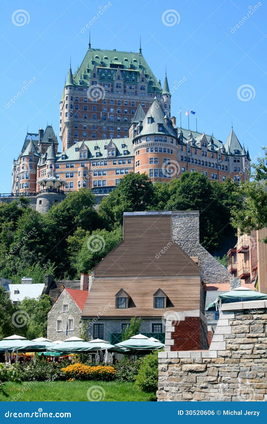 Castillo Francés Frontenac En Quebec, Canadá Foto editorial - Imagen de ...