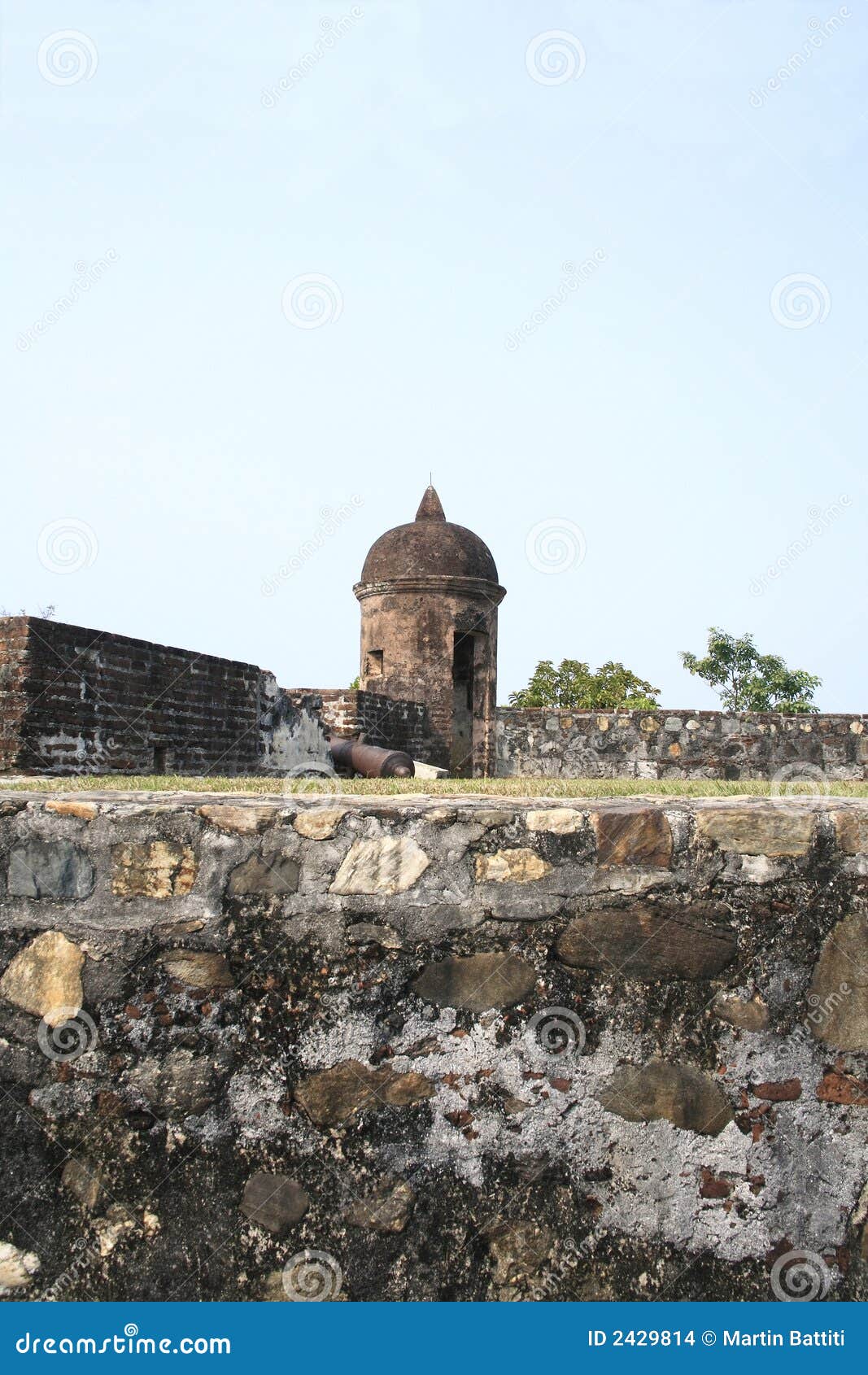 Castillo San Fernando De Omoa Foto de archivo - Imagen de paredes, roca ...