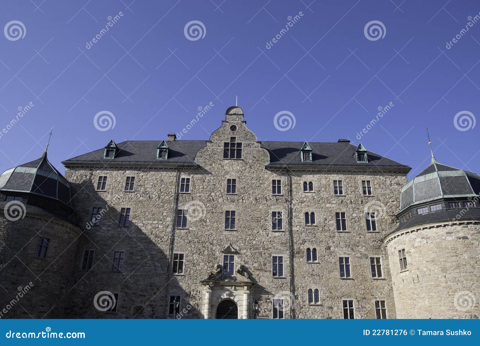 The castle of Örebro stock photo. Image of castle, river - 22781276