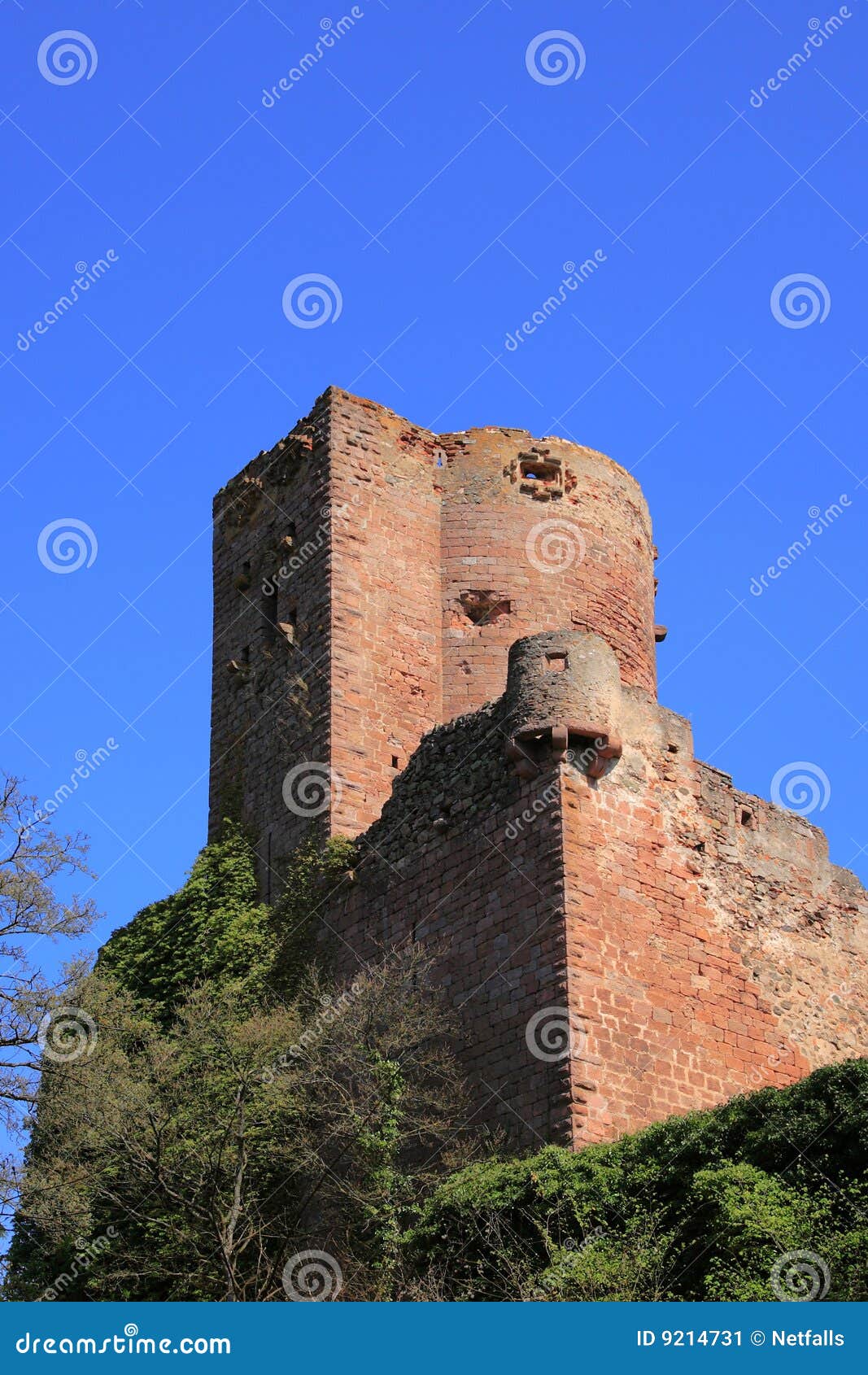 Castle in Alsace stock image. Image of bourgogne, park - 9214731