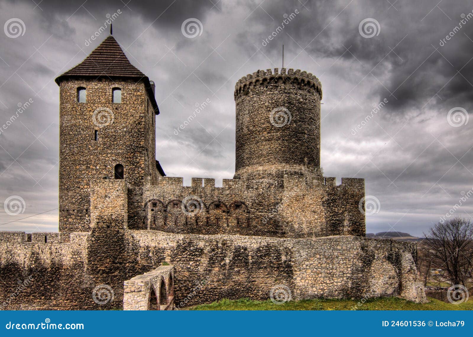 Castle Bedzin (BÄ™dzin) stock photo. Image of house, silesia - 24601536