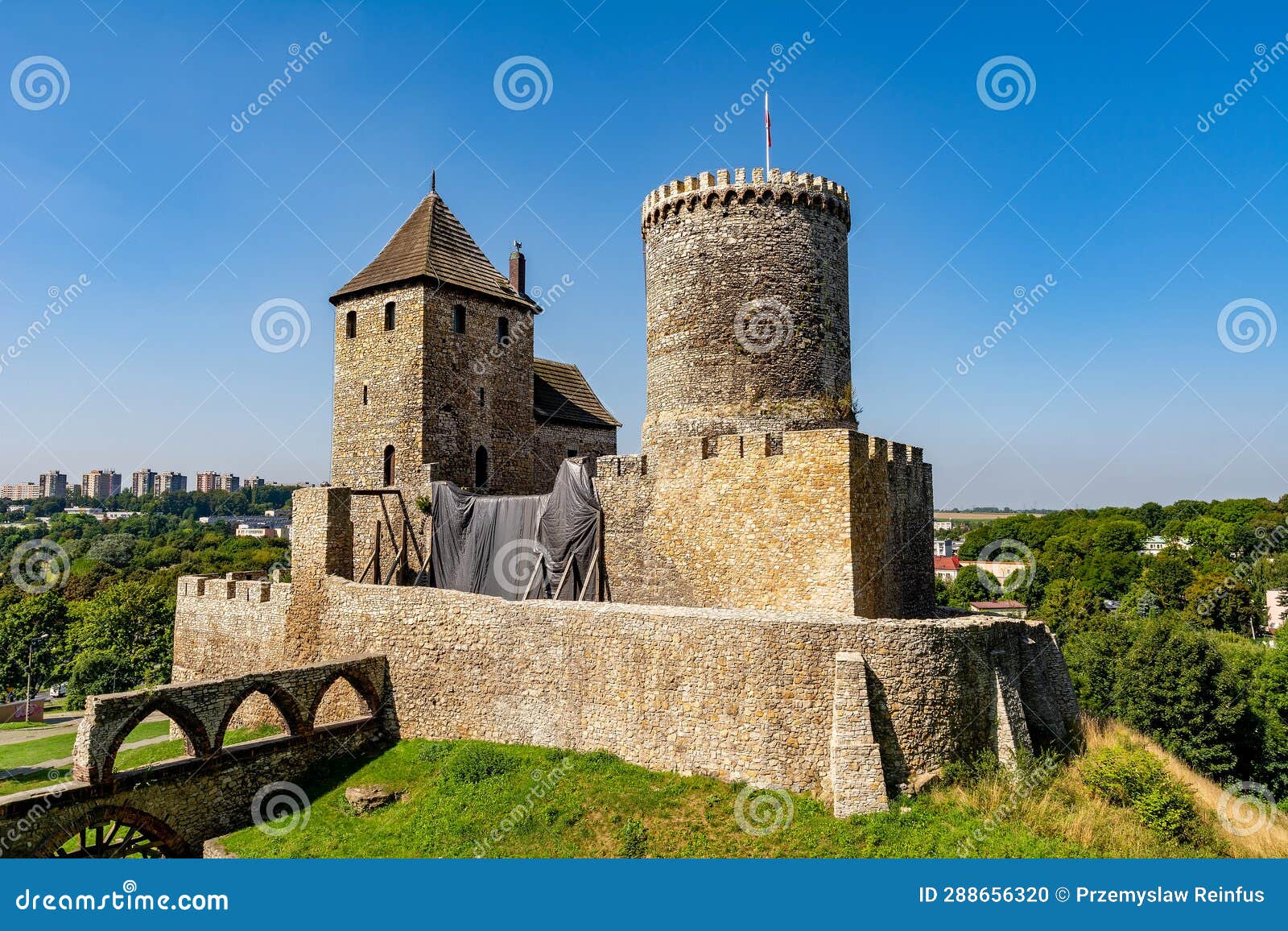 Castle in Bedzin (Poland) editorial image. Image of castle - 288656320