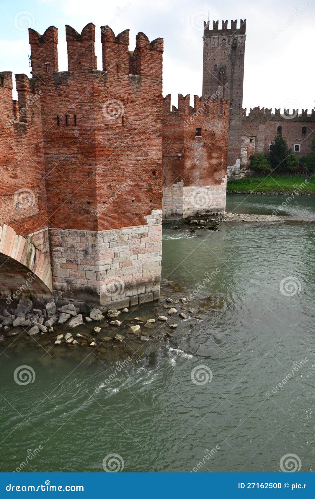 Castle and bridge stock photo. Image of bricks, ancient - 27162500