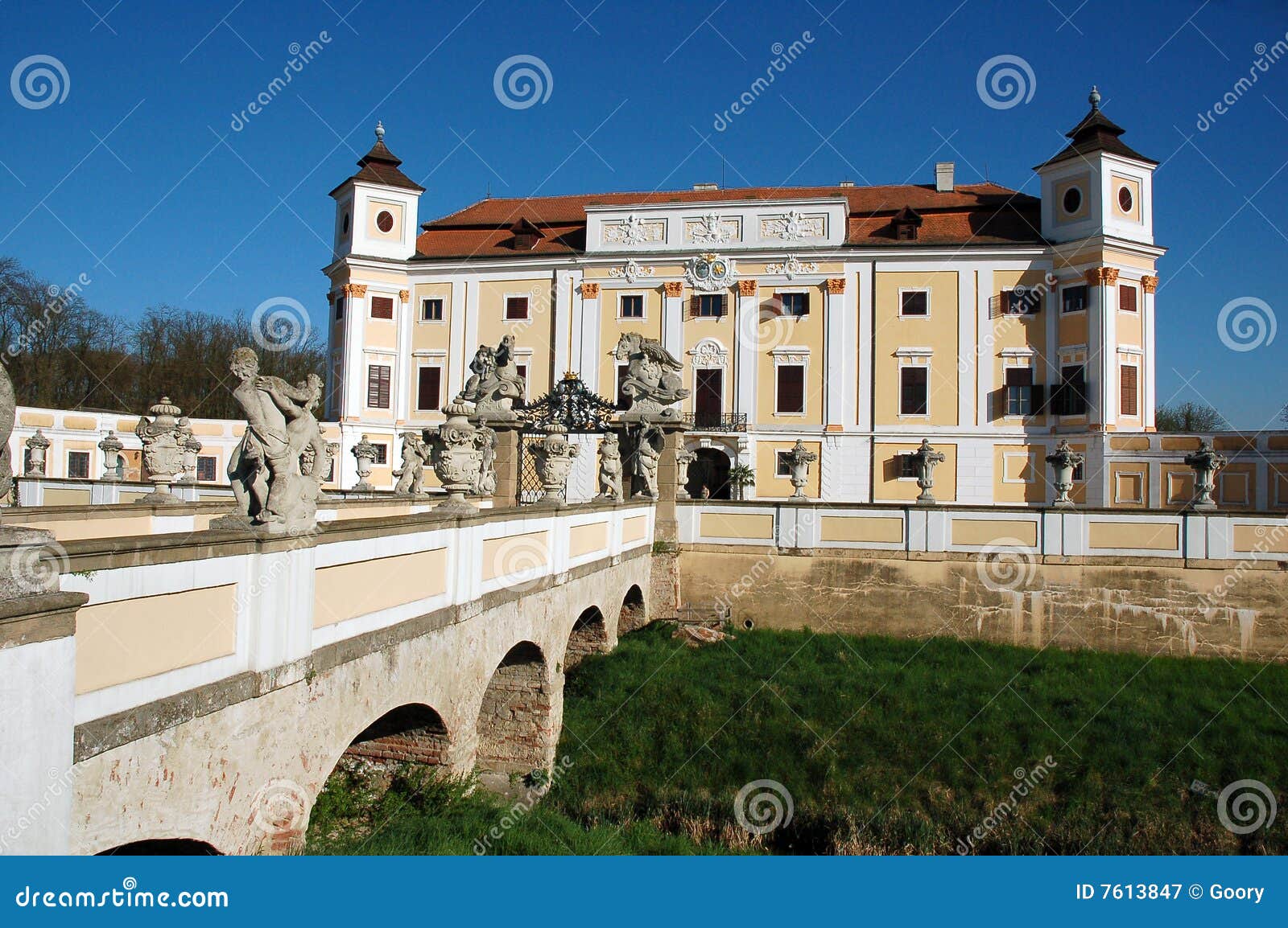 Castle and bridge stock image. Image of sights, outdoor - 7613847