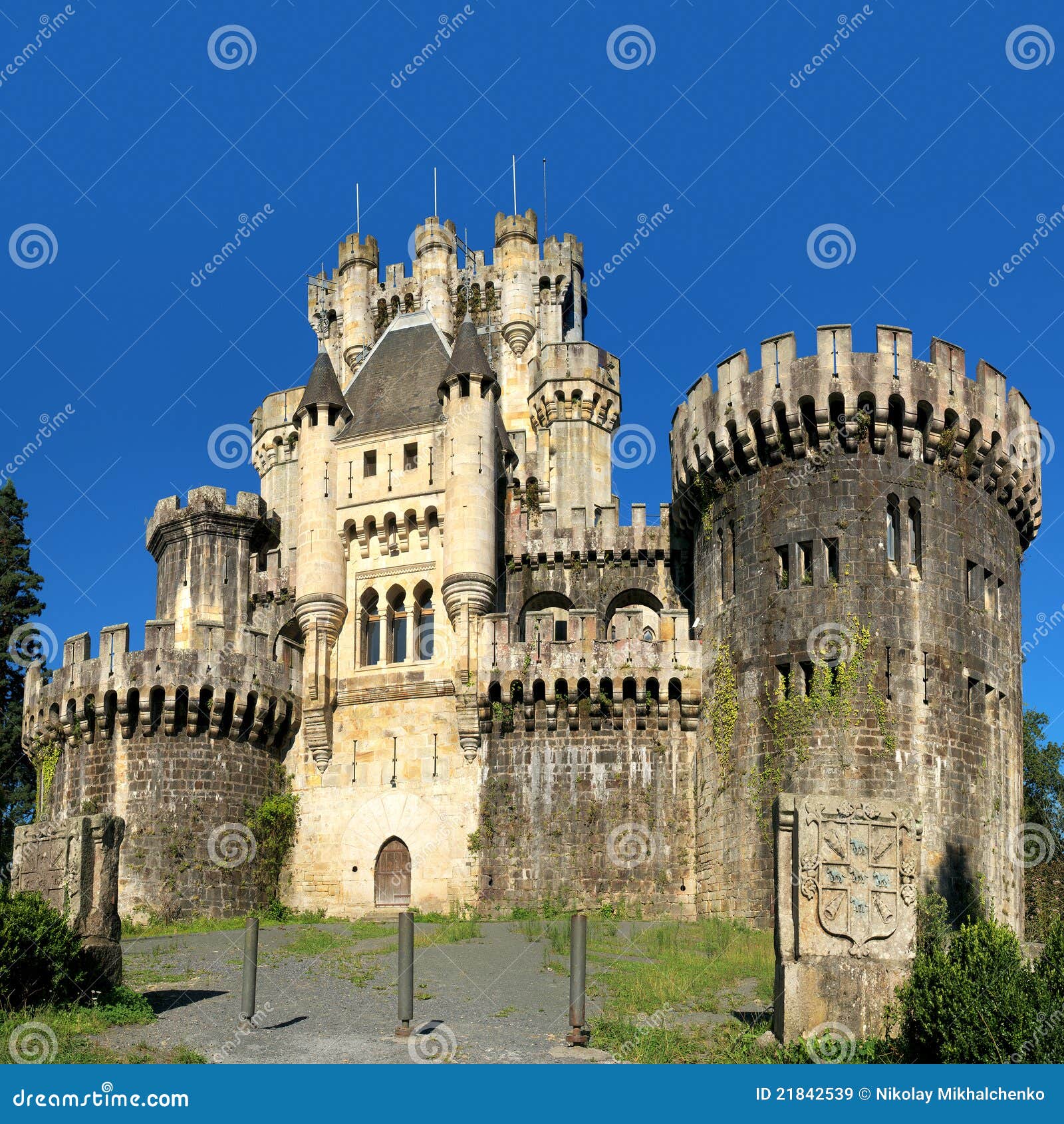 Castle of Butron stock image. Image of gothic, monument - 21842539
