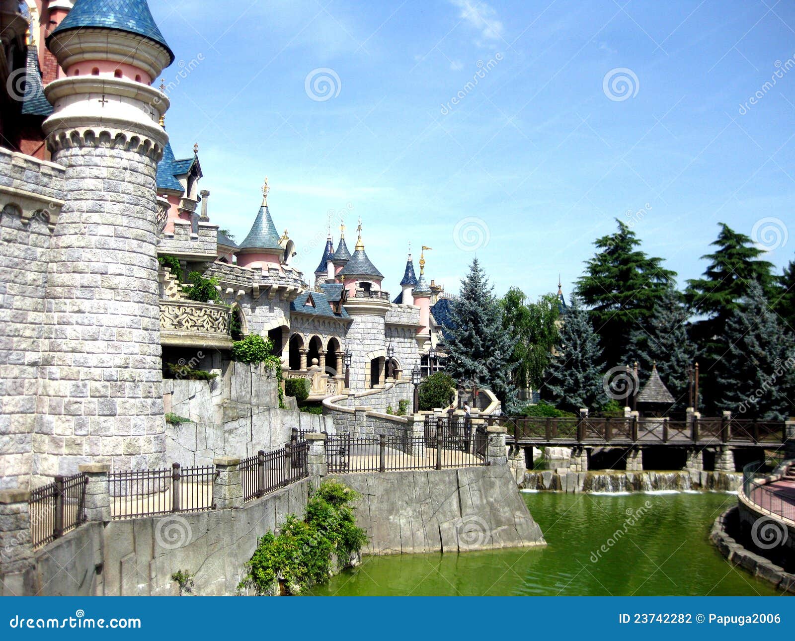 Castle of Cinderella editorial photography. Image of tower - 23742282