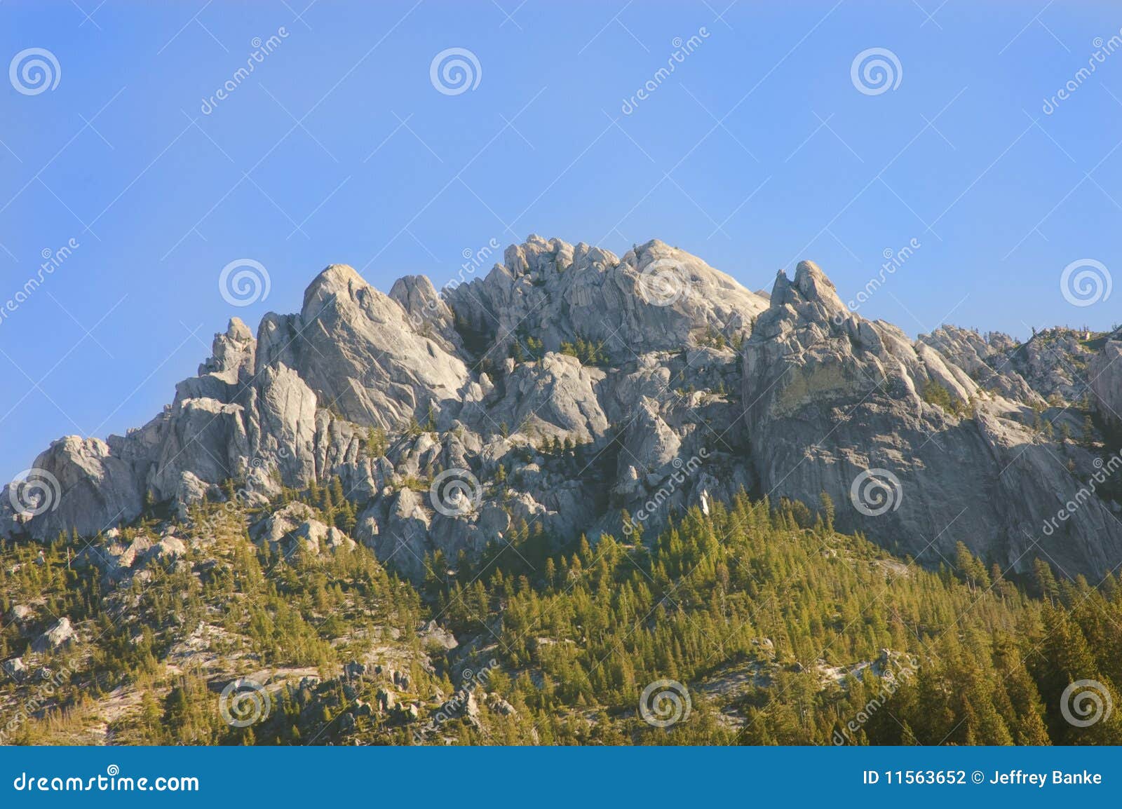 Castle Crags stock photo. Image of castle, rugged, mountains - 11563652