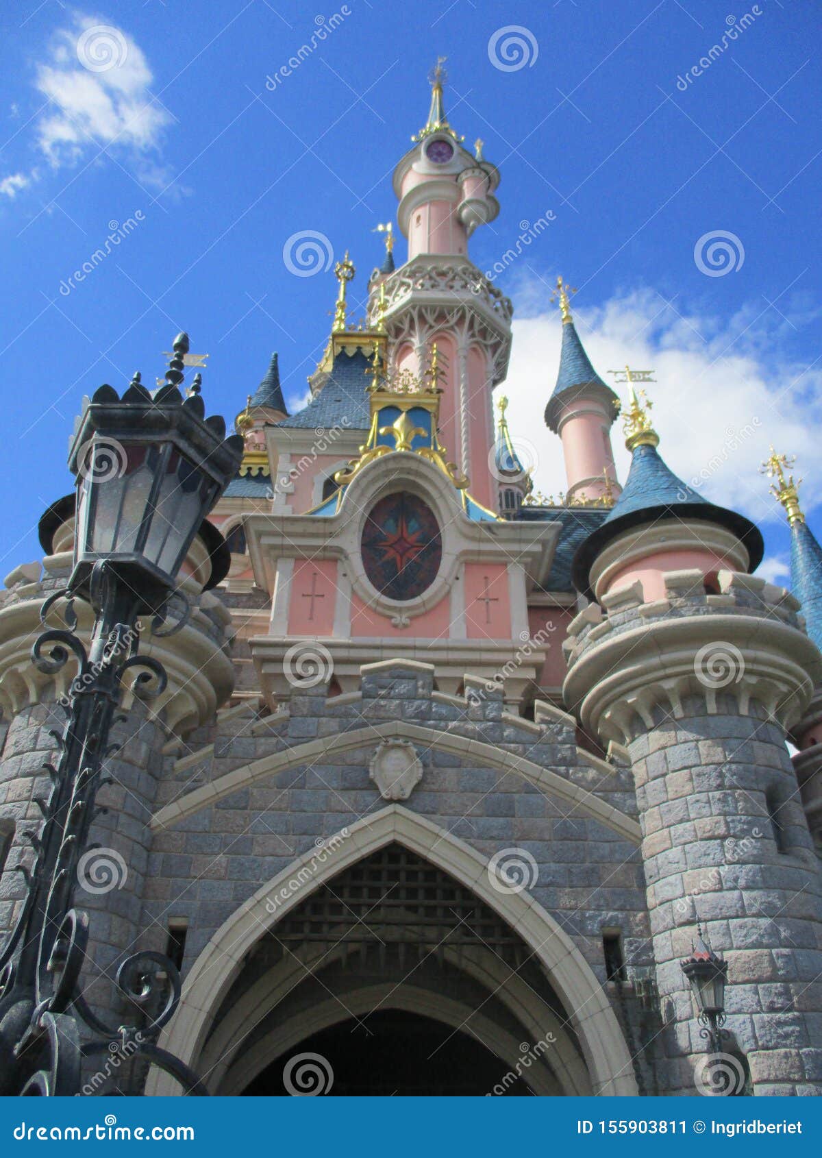 The Castle of Disney Touches the Sky Editorial Photo - Image of paris ...