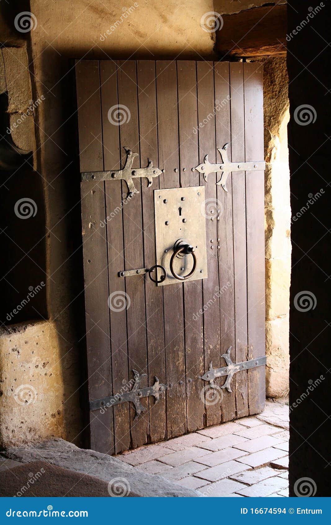 Castle door stock photo. Image of ancient, secret, locked - 16674594