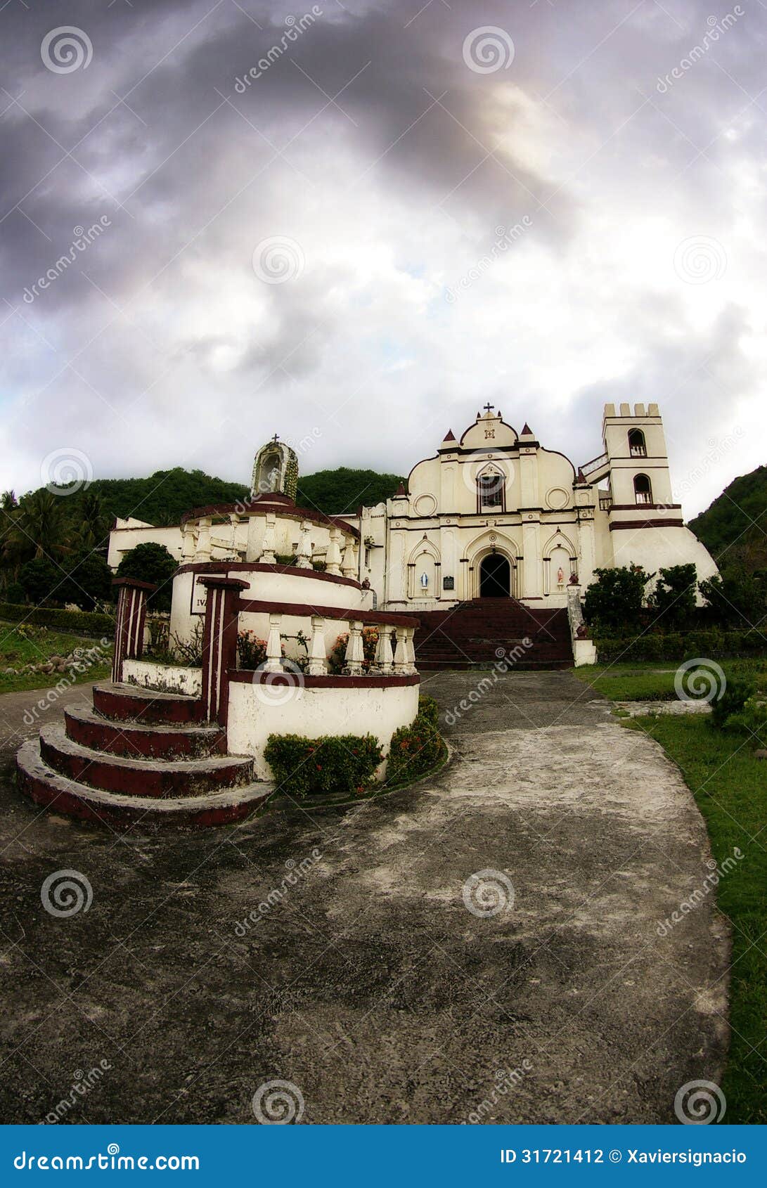 The Castle and the Dragon stock photo. Image of statues - 31721412