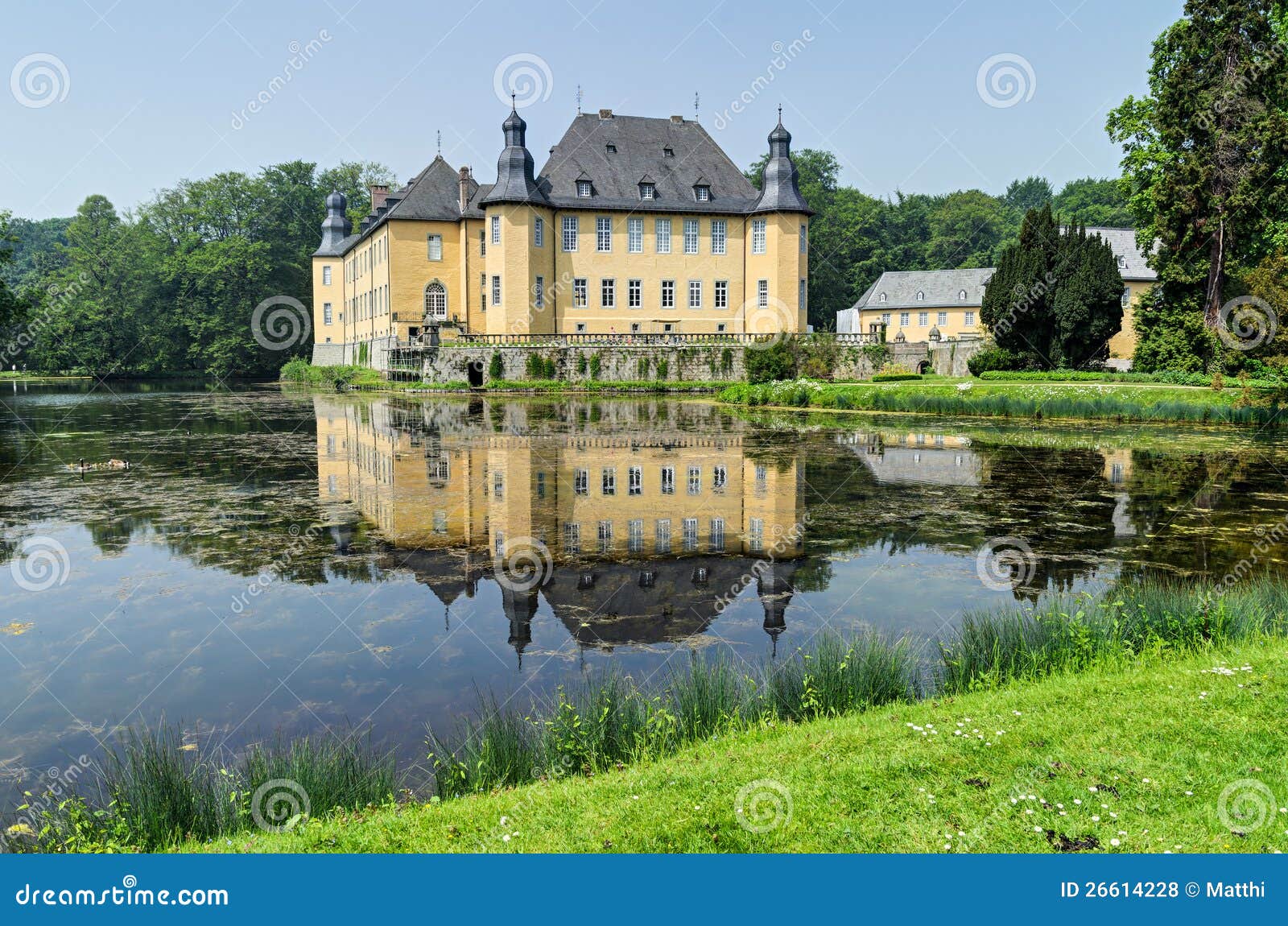 Castle Dyck, Germany stock photo. Image of history, cultural - 26614228