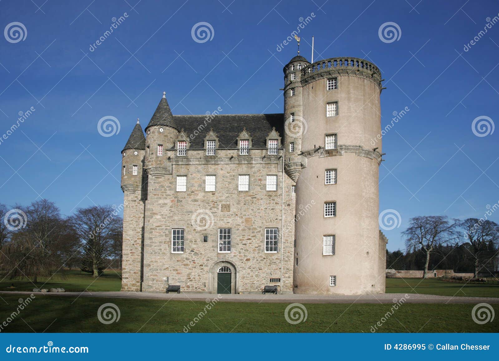 Castle Fraser stock image. Image of towers, aberdeenshire - 4286995