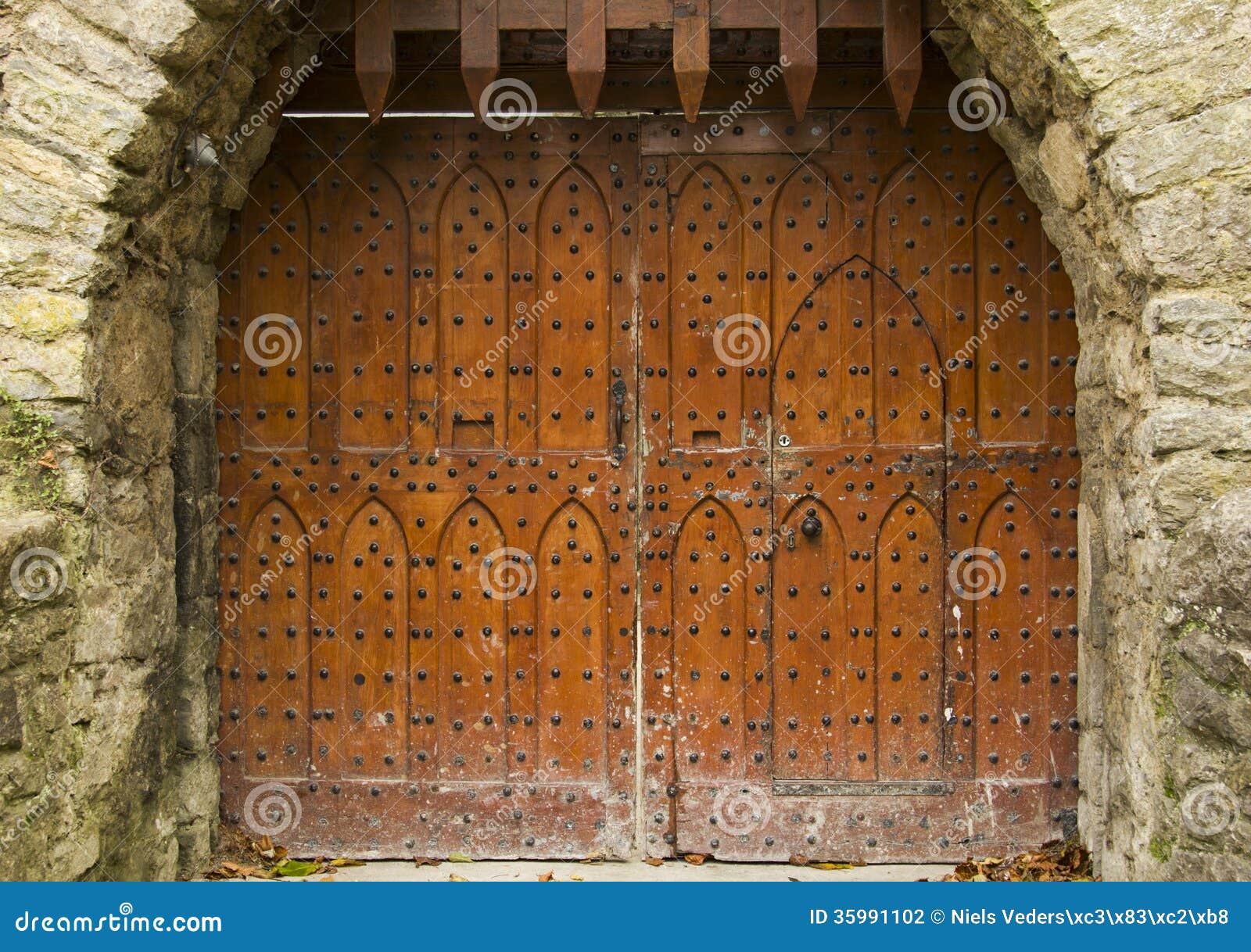 Castle Gate stock photo. Image of gate, solid, castle - 35991102
