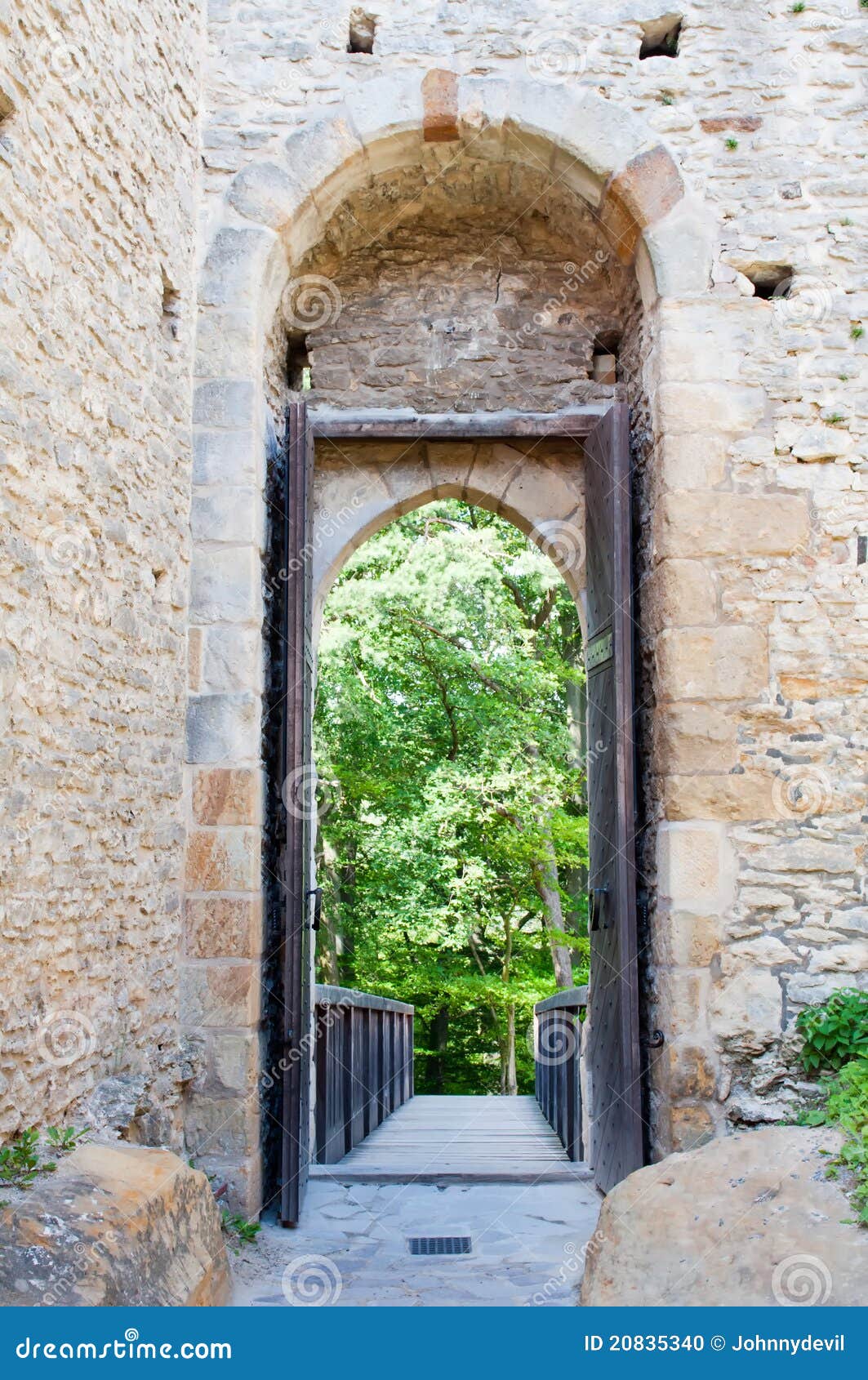 Castle Gateway stock photo. Image of ancient, catwalk - 20835340