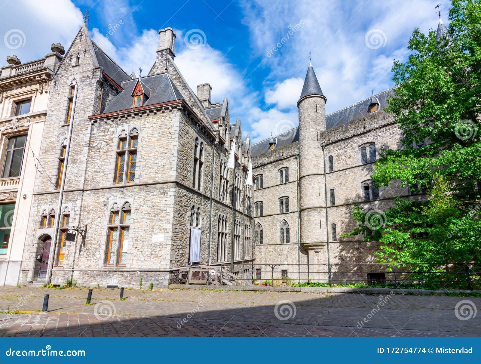 The Geeraard De Duivelsteen Geeraard The Devil Castle Is A 13th Century ...