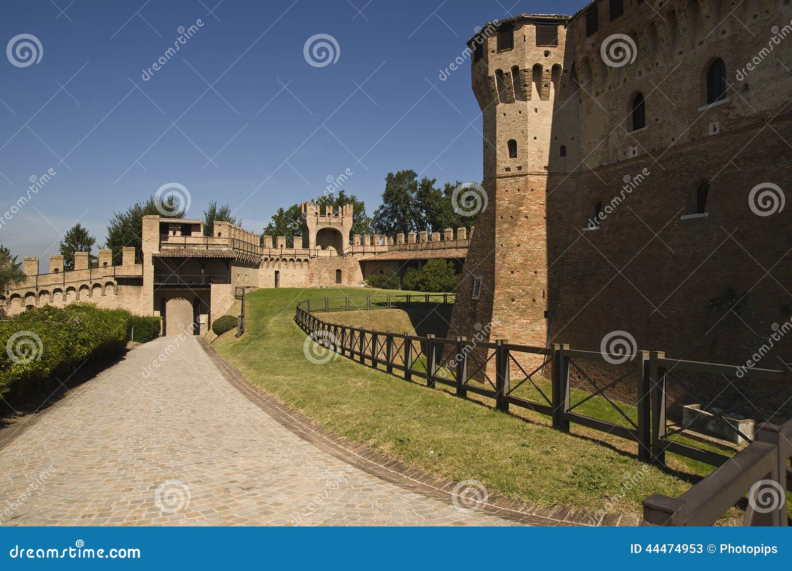 Castle of gradara stock image. Image of malatesta, green - 44474953