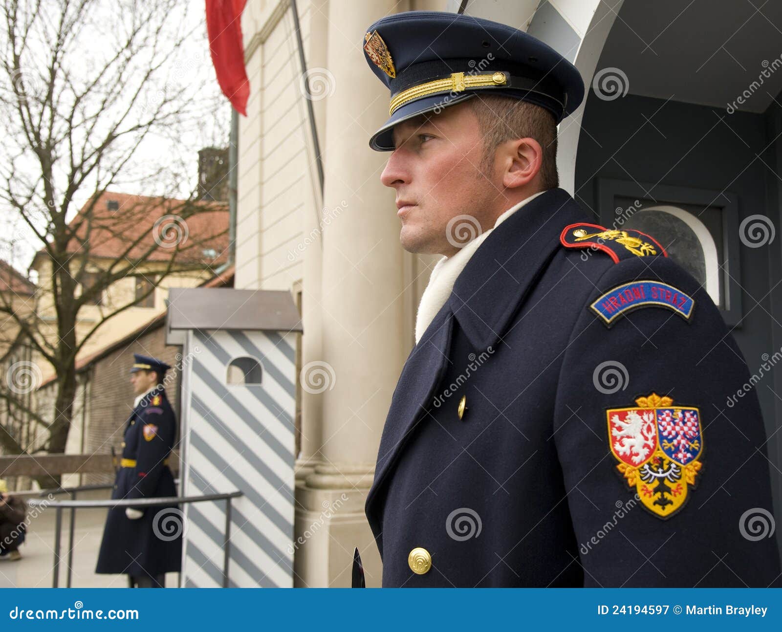 Castle Guards editorial photography. Image of europe - 24194597