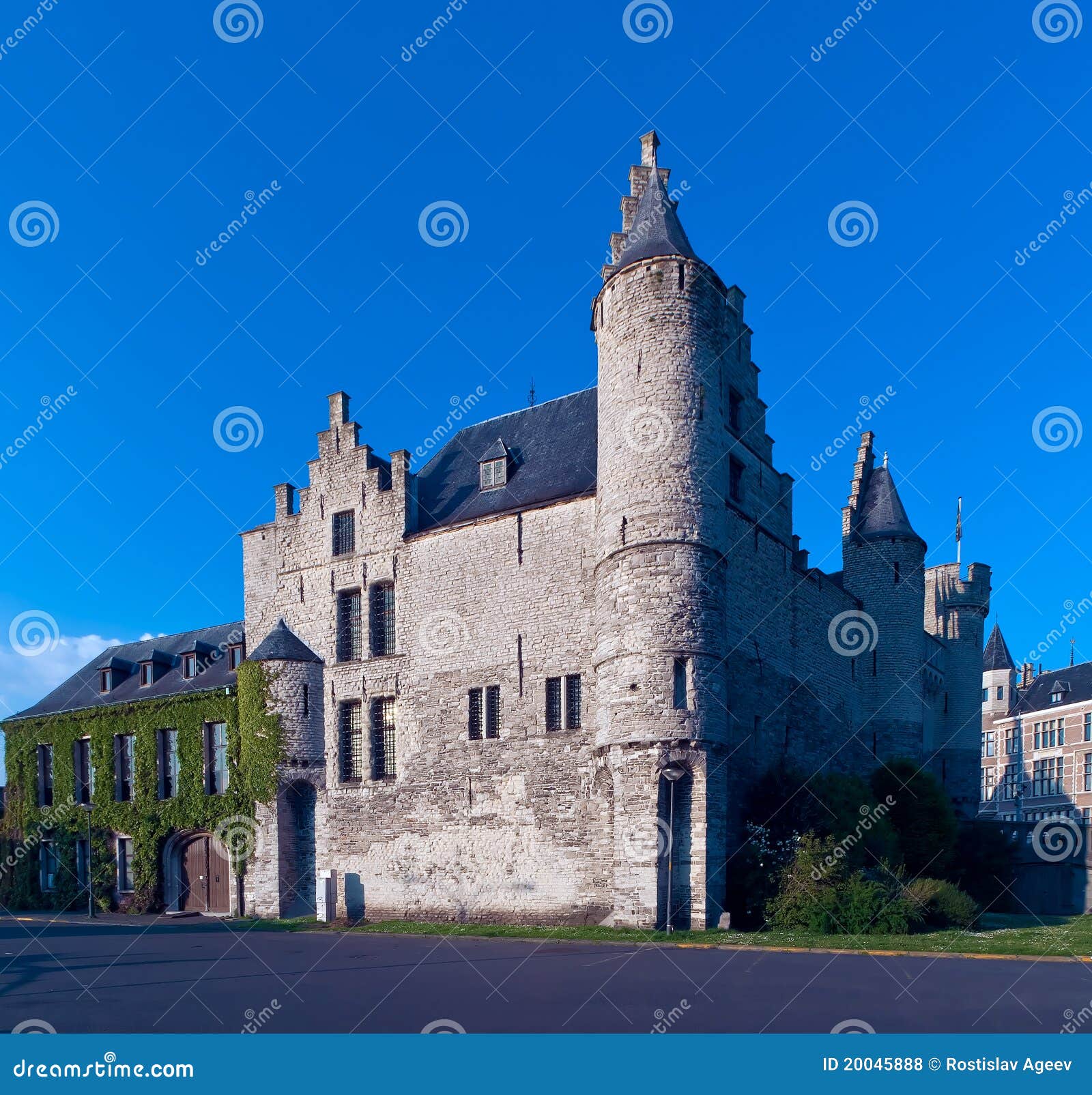 Castle Het Steen, Antwerp, Belgium Stock Photo - Image of daytime ...