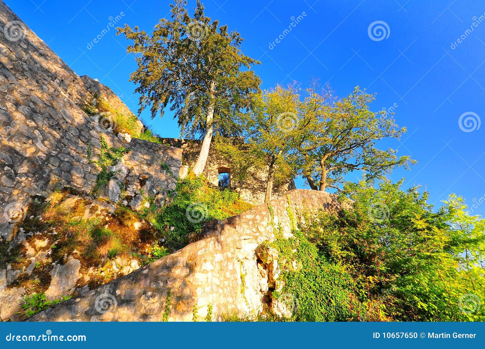 Castle Hohen Gundelfingen stock photo. Image of groan - 10657650