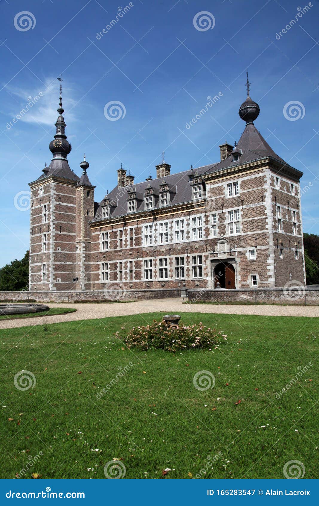 Castle Holland stock image. Image of neoclassical, eijsden - 165283547