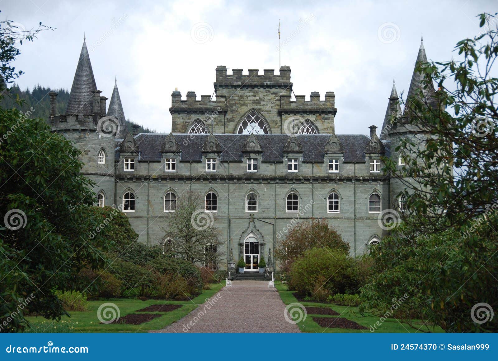Castle at Inverary stock photo. Image of track, round - 24574370