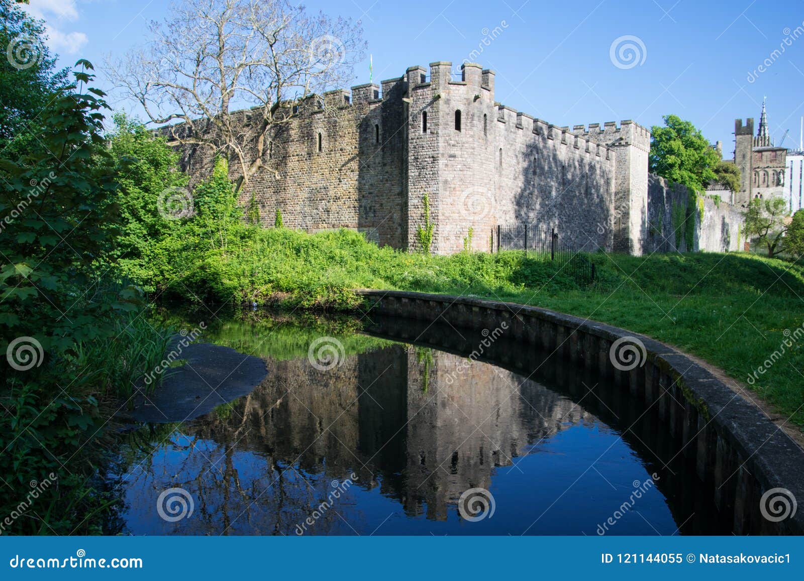 A Castle and Its Reflection in the Water Stock Image - Image of ancient ...