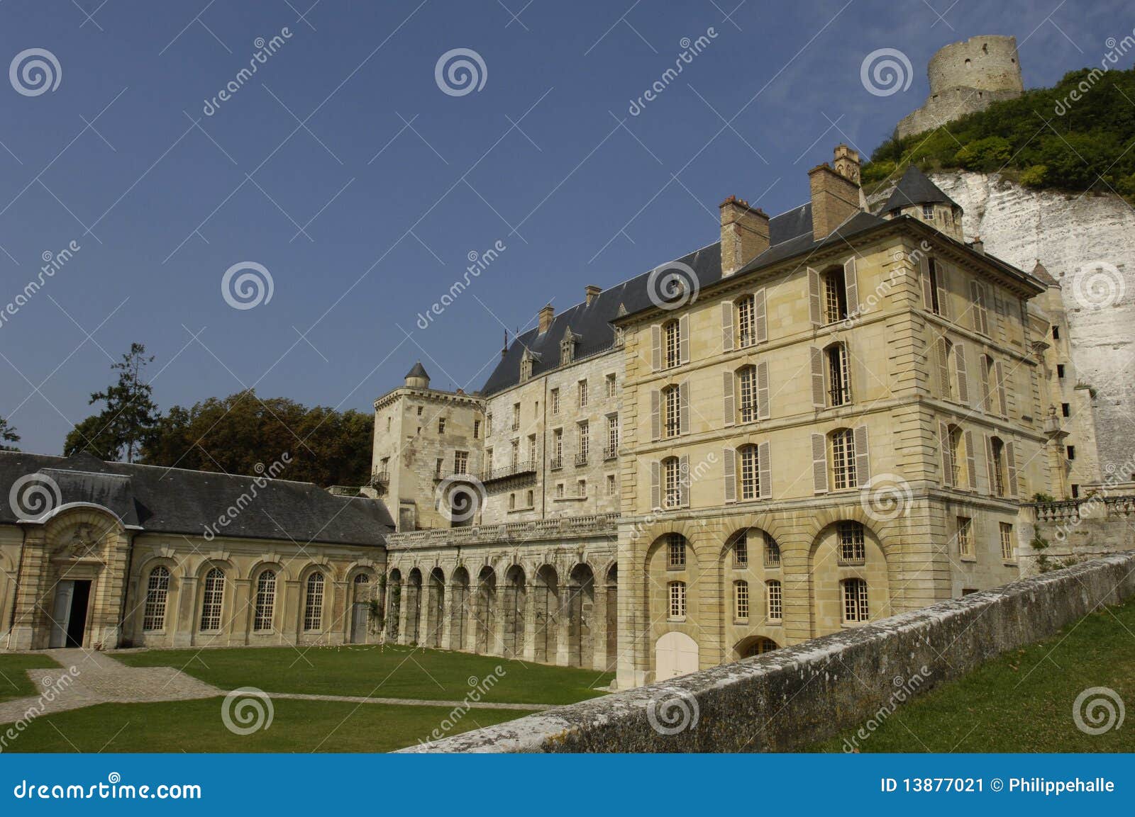 Castle of La Roche Guyon stock image. Image of garden - 13877021