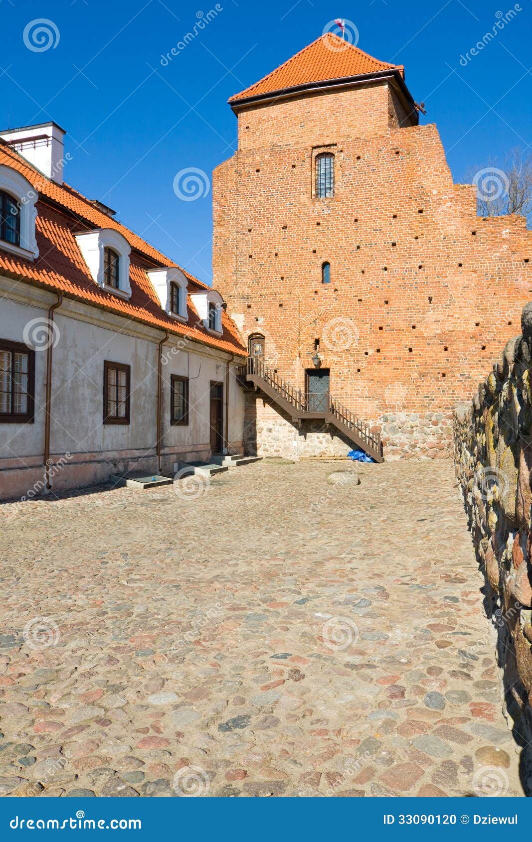 Castle in Liw, Poland stock photo. Image of building - 33090120