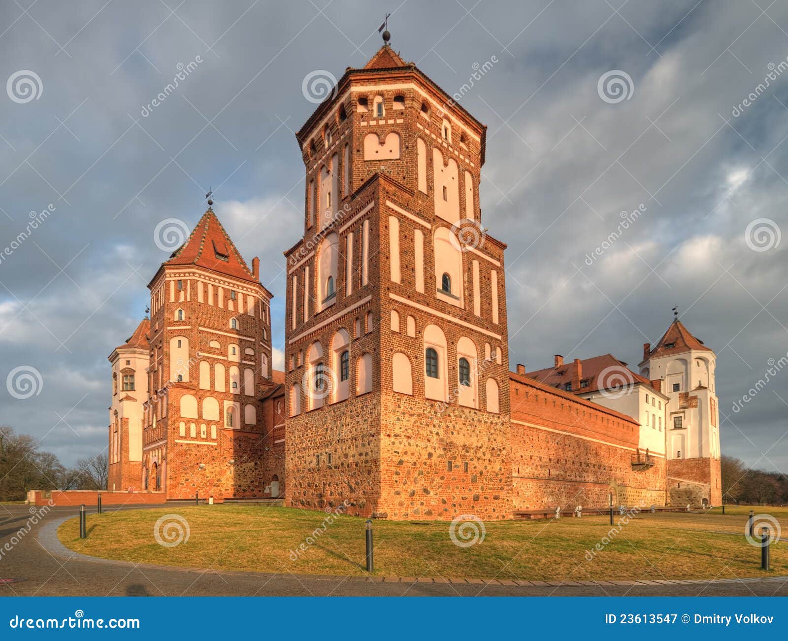 Castle in Mir stock image. Image of europe, outdoors - 23613547