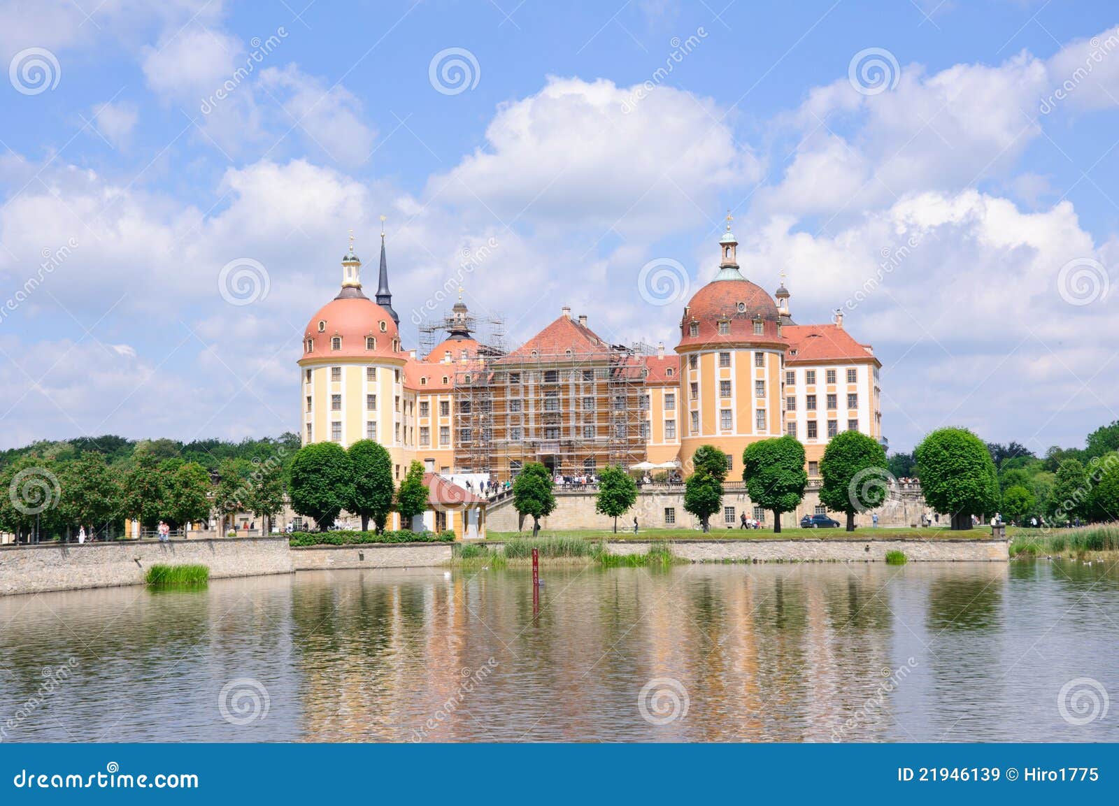 Castle Moritzburg stock image. Image of europe, gardens - 21946139