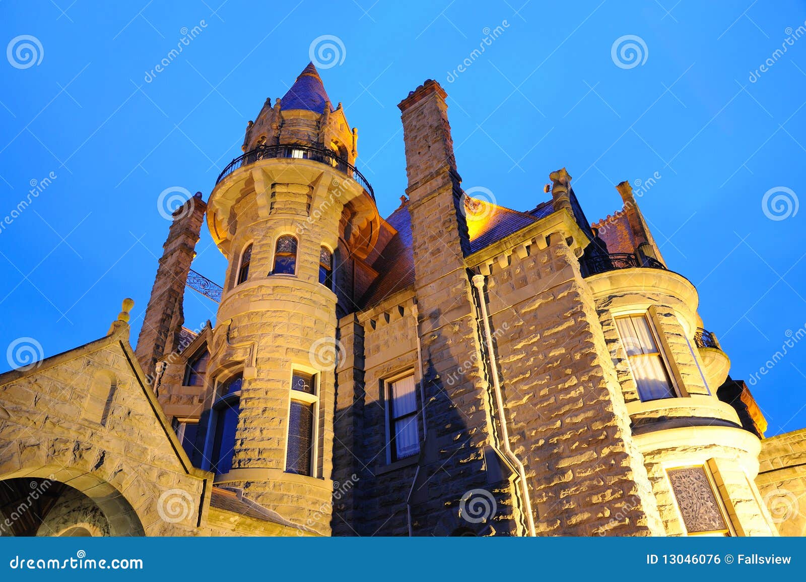 Castle Night Scene in Victoria Stock Photo - Image of evening, dark ...