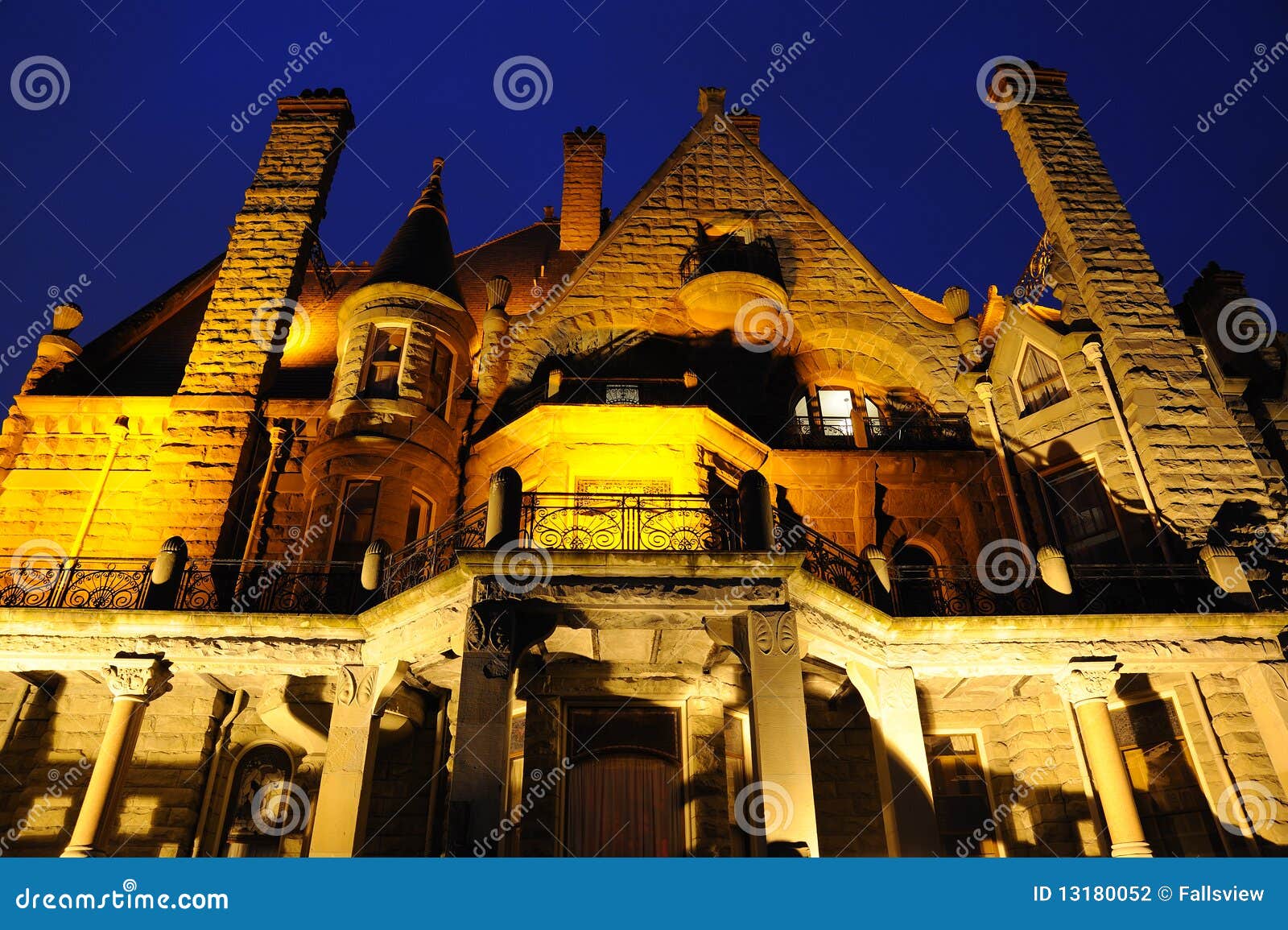 Castle Night Scene in Victoria Stock Photo - Image of brick, city: 13180052
