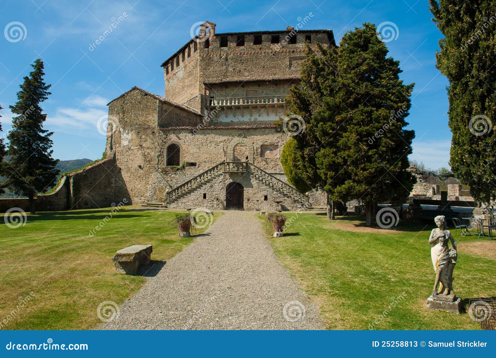 Castle in northern Italy stock image. Image of architecture - 25258813