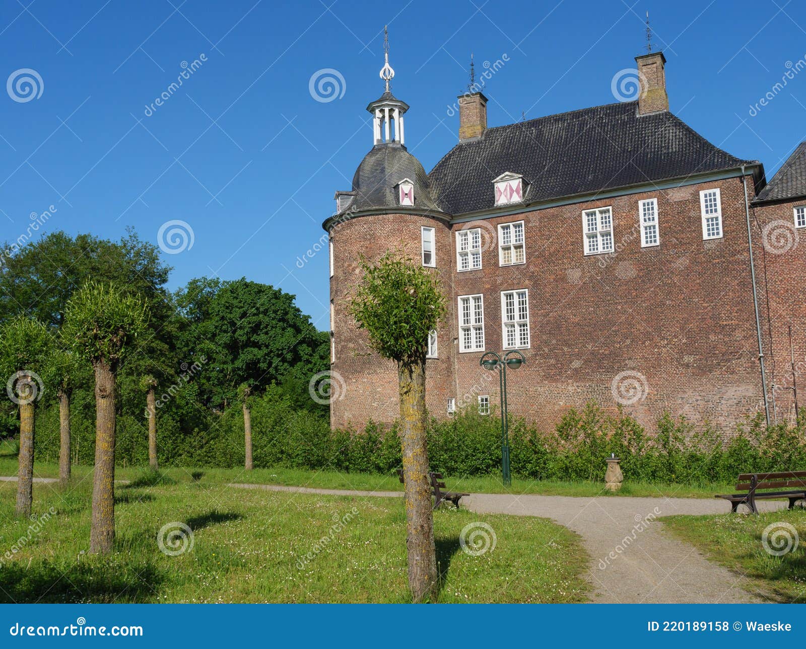The castle of Ringenberg editorial stock photo. Image of tree - 220189158