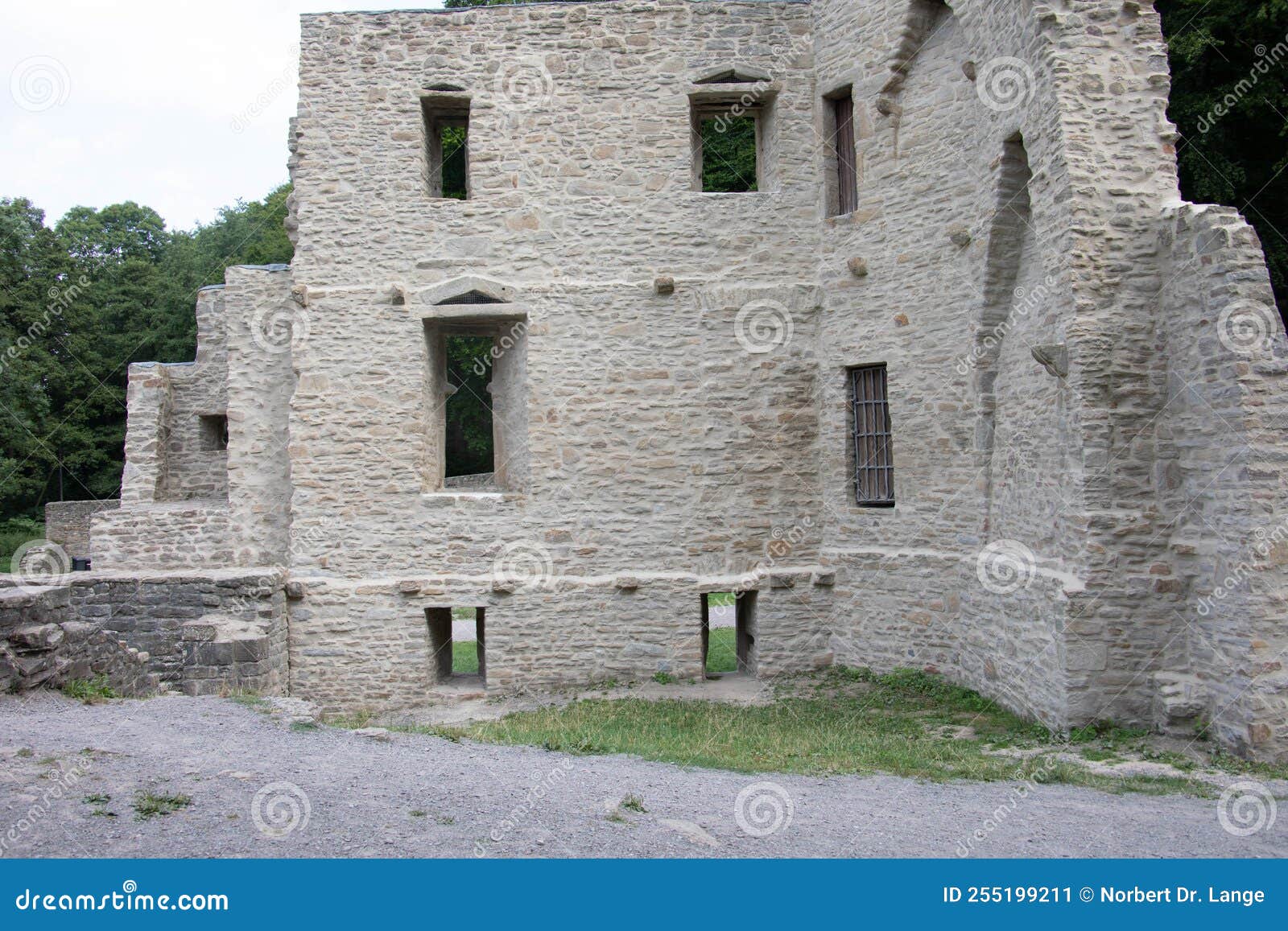 Castle ruin Hardenstein stock image. Image of leaves - 255199211